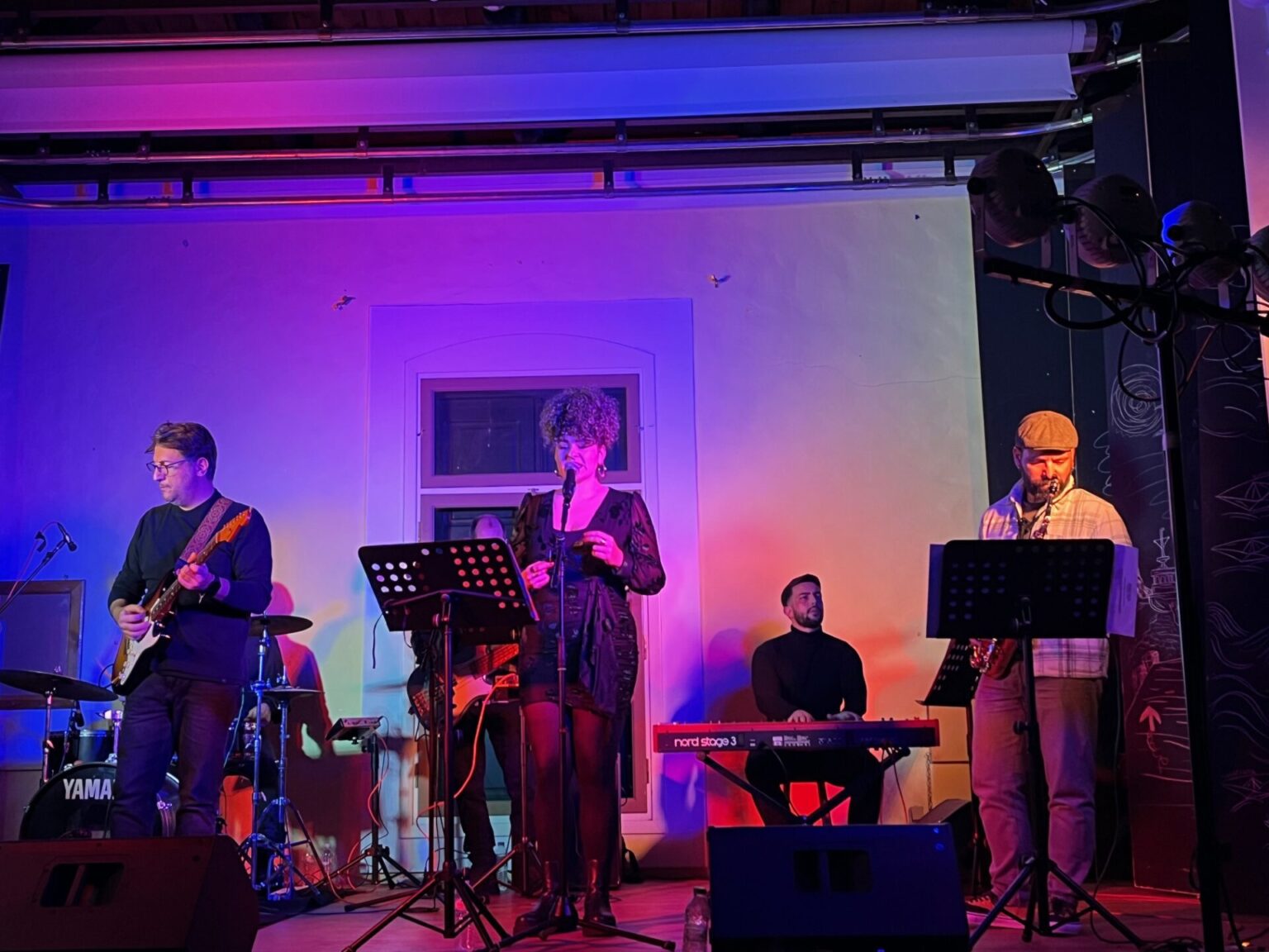 Με jazz και soul άνοιξε ο «Μουσικός Φεβρουάριος 2026» στις Οινούσσες ...